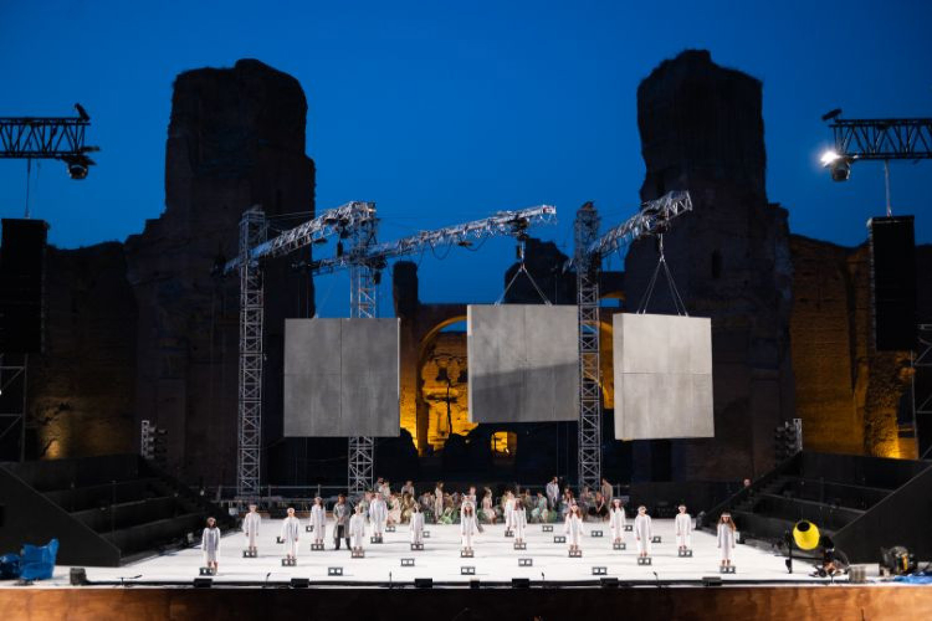 Teatro dell'Opera di Roma, ''Mass'' - Operetta, zarzuela, musical | PERONI
