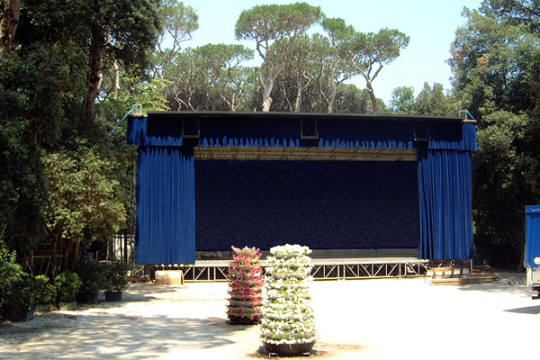 Palcoscenico per esterni - Sipari per ambienti polifunzionali | PERONI