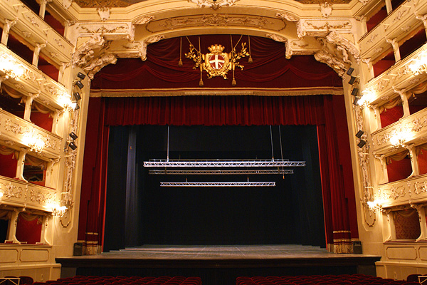 Teatro Sociale di Como - Sipari e quadrature per teatri storici | PERONI