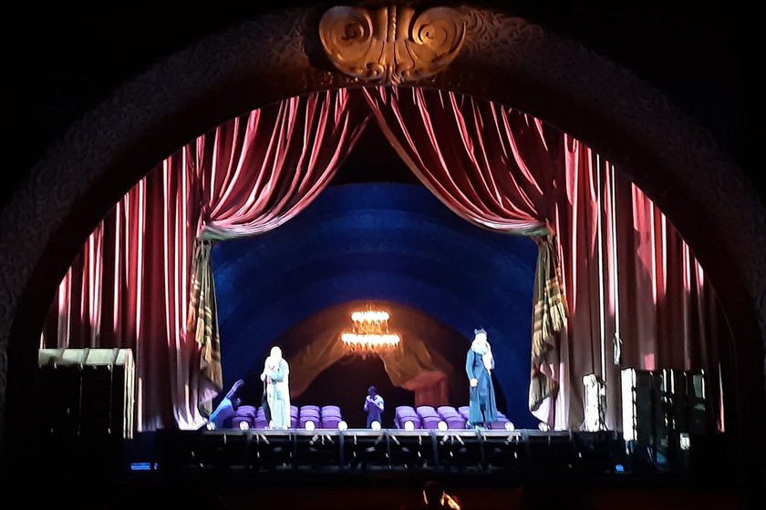 Sipari all'italiana - Tipologie di sipario | PERONI