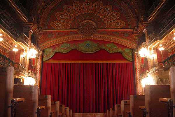 Teatro Juárez - Sipari e quadrature per teatri storici | PERONI