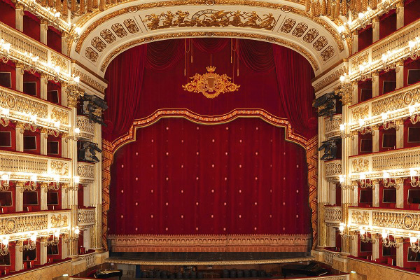 Teatro San Carlo - Sipari e quadrature per teatri storici | PERONI
