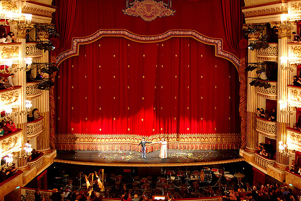 Cortine principale - Cortine pentru teatre reprezentative | PERONI