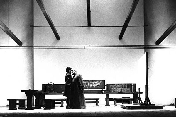 Brecht curtains - Typology of curtain | PERONI