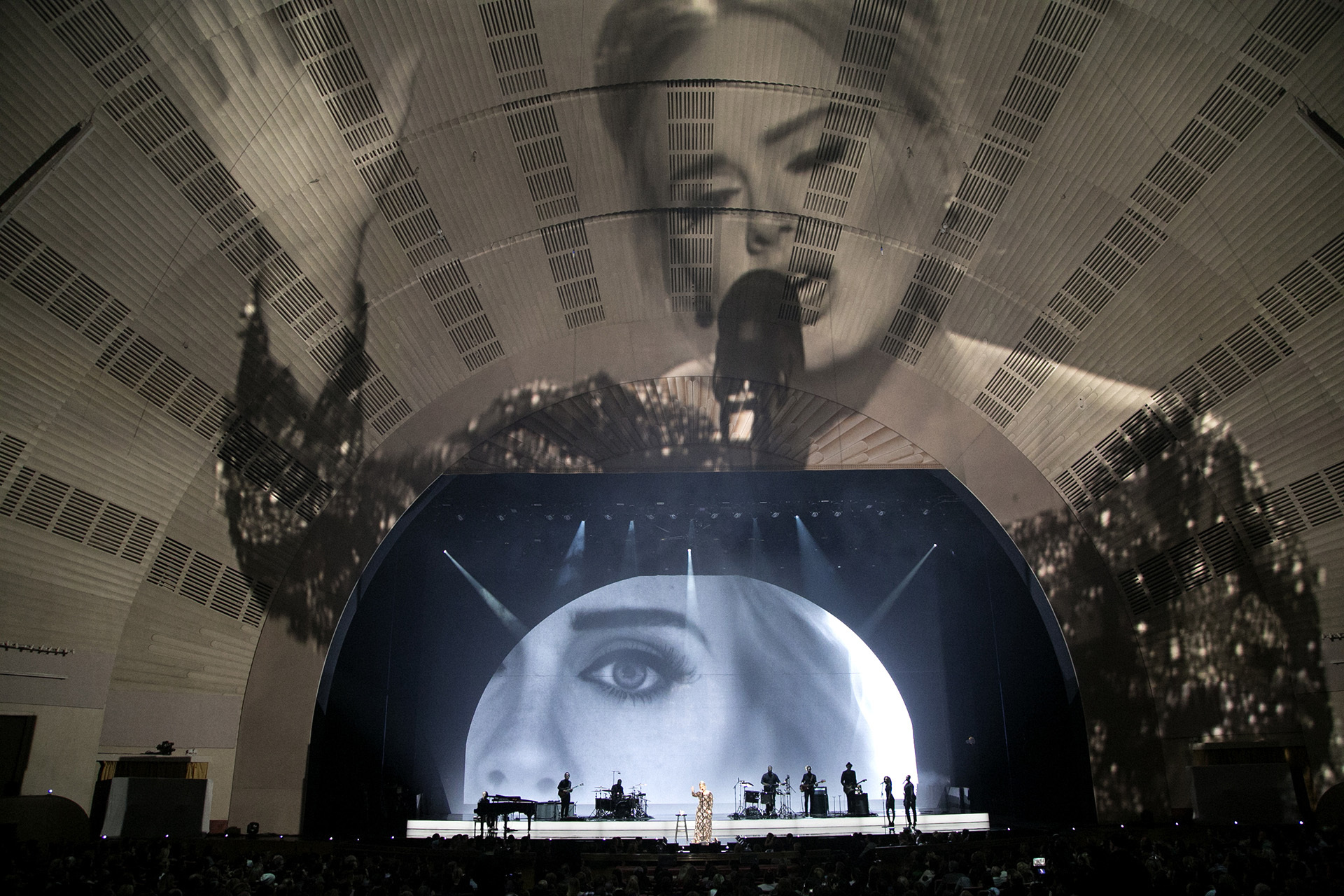 Es Devlin - Some Masters | PERONI