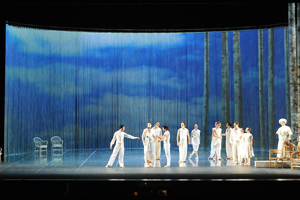 Tripolina string curtains - Projection / transparency backdrops | PERONI