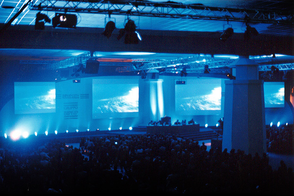 Custom framed screens - Framed screens | PERONI