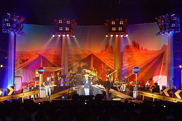 PWG - White Graphic digital printing - Printing on vinyl | PERONI