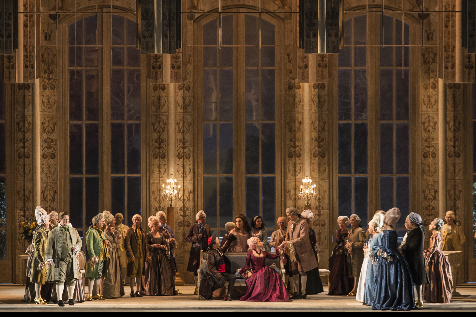 QSM - Magic Mirror Film - Mirror backdrops | PERONI