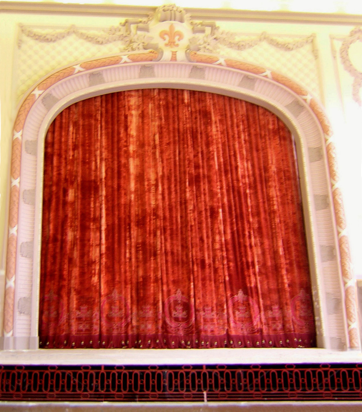 Petit Théâtre - Curtains for historical theaters | PERONI