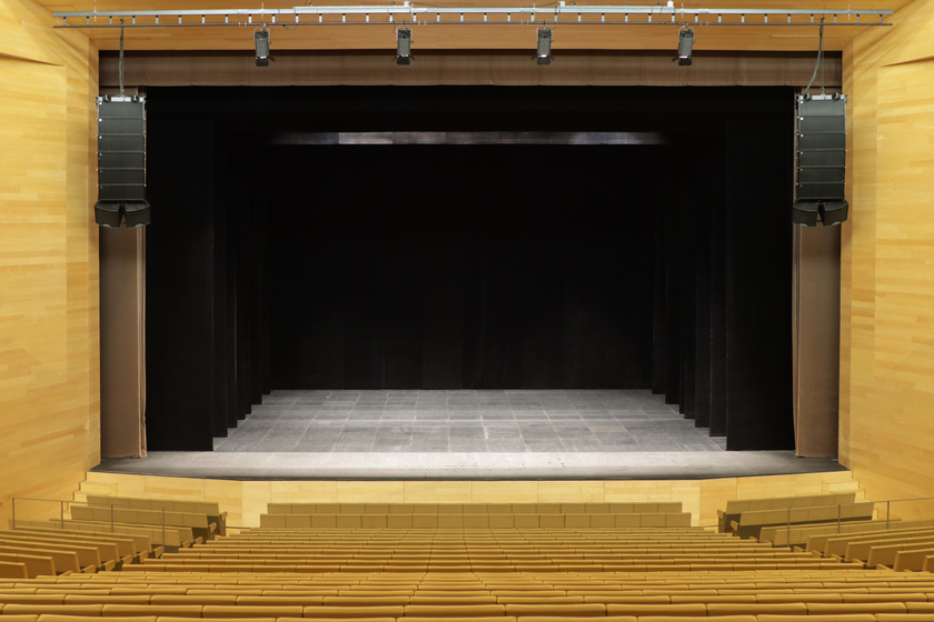 Stage maskings - Acoustic curtains | PERONI