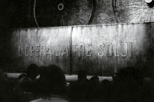 Brecht curtains - Typology of curtain | PERONI