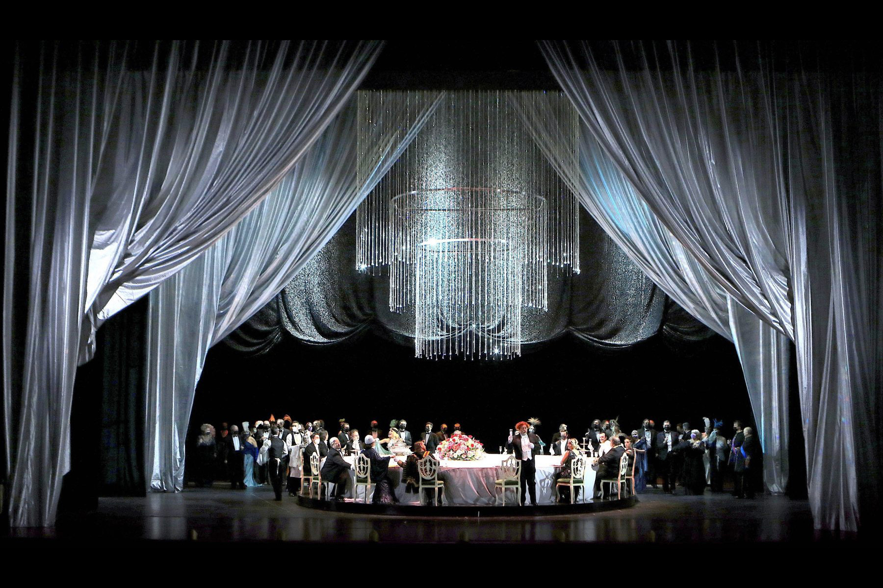 Swag curtains - Typology of curtain | PERONI