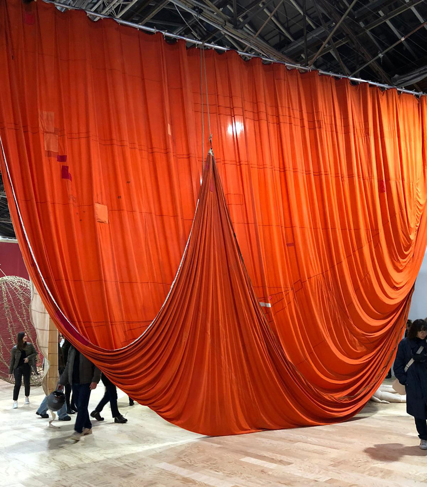 Rearward lifting curtain - Typology of curtain | PERONI
